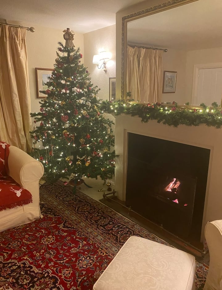 Decorated For Christmas - Aga And Open Fire - Bodiam Castle