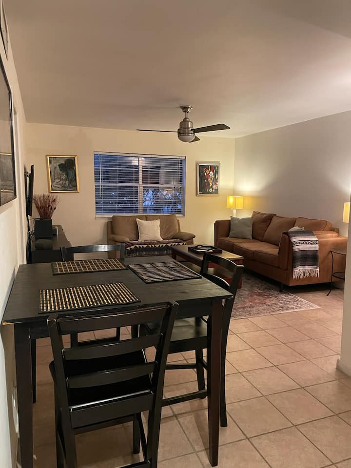 Grand Condo, Piscine, Parking Free - Hollywood, FL