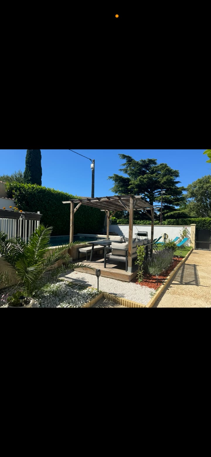 Logement 45m2 Jacuzzi,piscine Privé Sans Vis à Vis - Avignon
