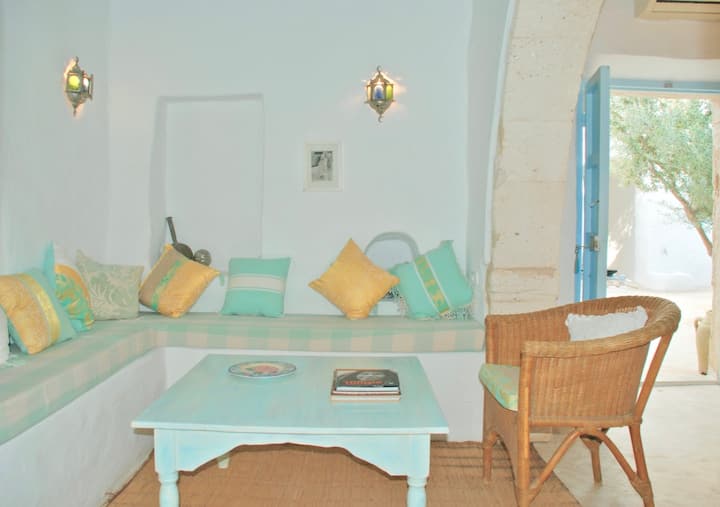 Safran : Dar Aziza, Erriadh (Whole House) - Djerba
