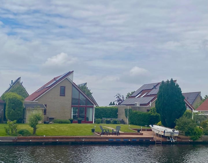 Luxe Villa Wetterbies Aan Open Vaarwater - Hindeloopen