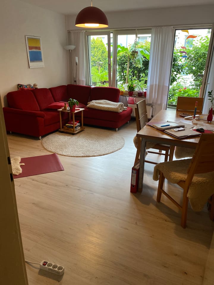 Ruhige Lage, Mehrfamilienh. , Busstat. U. Fahrrad - Giessen