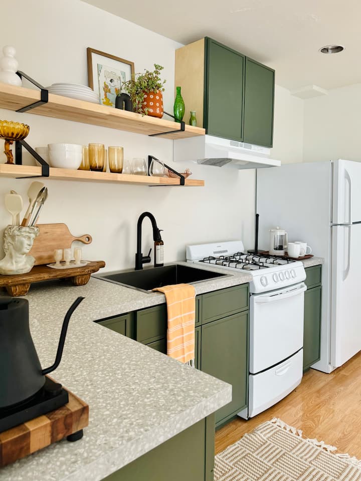 Stylish Designer Home With Gorgeous View In Albany - El Cerrito, CA