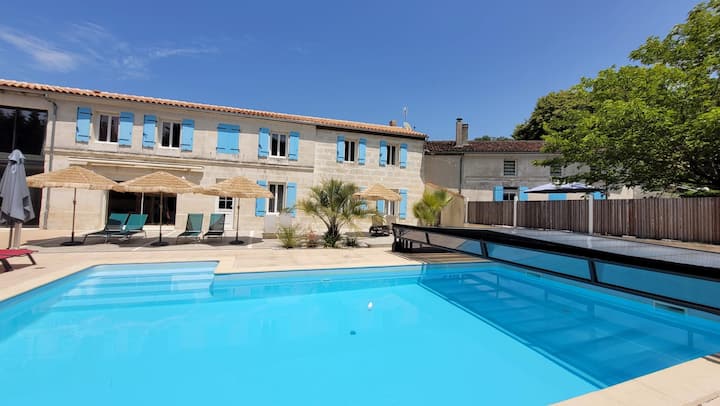 Maison Calme Avec Piscine, Parking – Saintes - Saintes