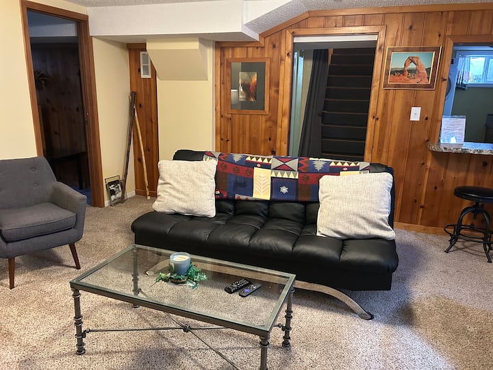 Cozy Garden Level Apartment - Loveland, CO