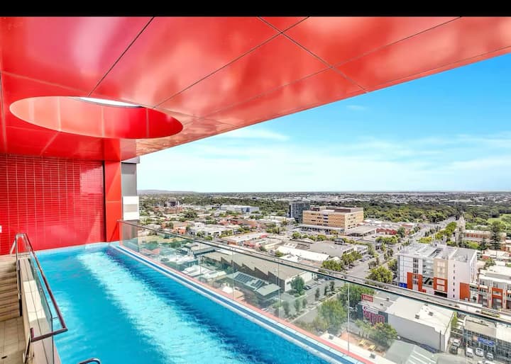 Spacious 2-bedapt| Infinity Pool | Bbq | Netflix - Adelaide