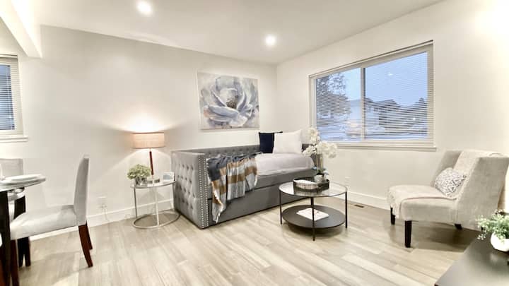 By Downtown/modern/central Heating & A/c - Mountain View, CA