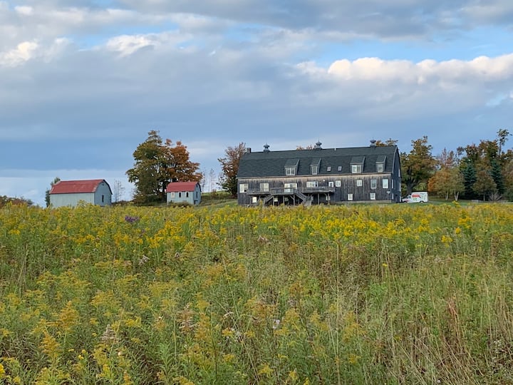 Luxurious Farm Estate Living 5bd/5ba On 100 Acres - Hobart, NY