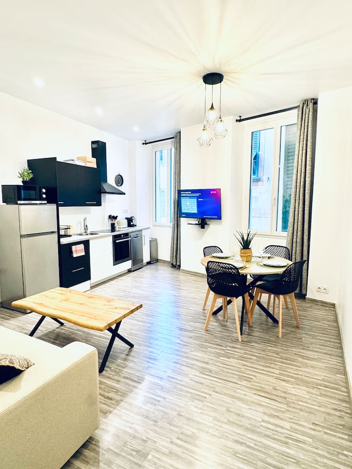 « Les Pieds Dans L’eau », 2 P Climatisé Proche Mer - Nice