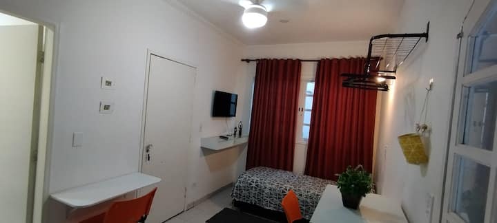 Kitnet: Sua Casa No Jardim Das Industrias - São José dos Campos