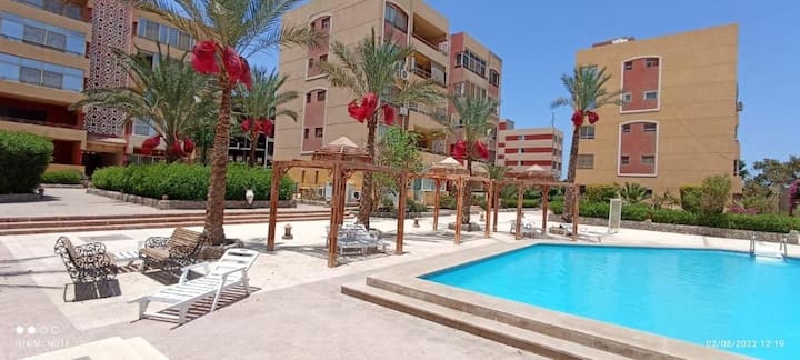 2-room Apartment + Swimming Pool - Hurghada
