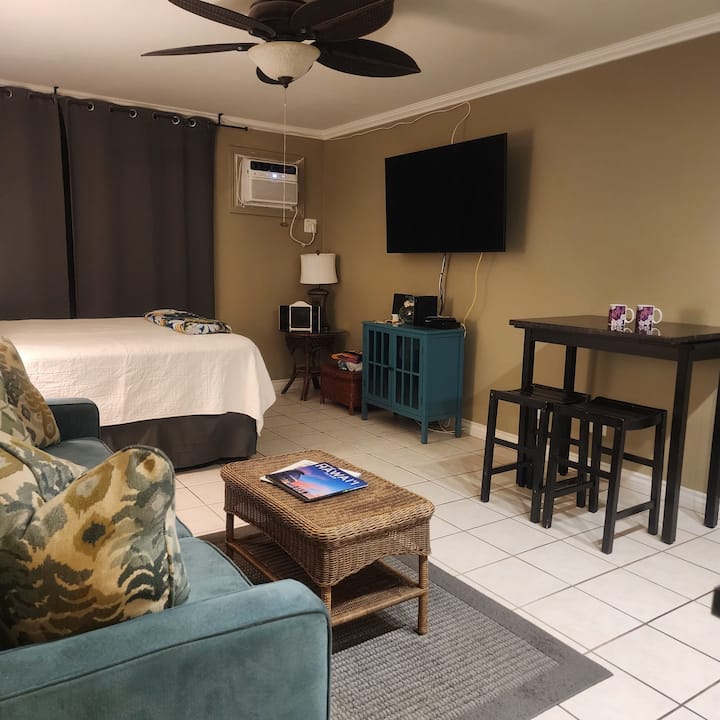 The Palm - Kailua-Kona, HI