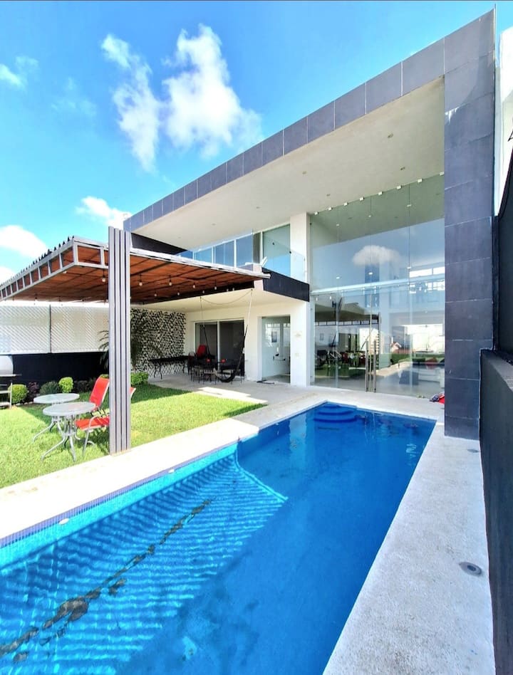 Residenciaespectaculalbercacalientevista2seguridad - Temixco