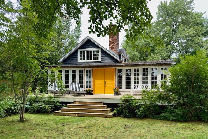 Le Cottage By The Lake In Wine Country - Quebec