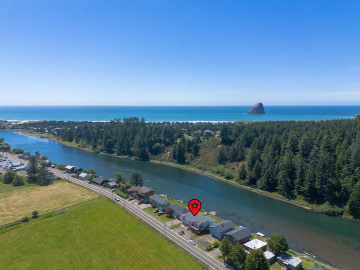 Just Ducky - Peaceful Views From Riverfront Home. - Bob Straub State Park, Pacific City