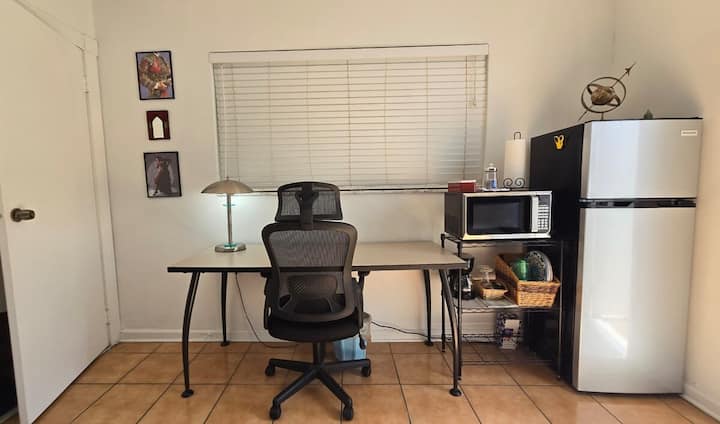 Studio/patio Apt. Peaceful Pembroke Pines, Florida - Pembroke Pines, FL