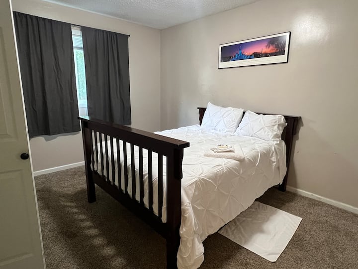D One Of A Kind, Relaxing Room With All Amenities - Apple Valley, MN