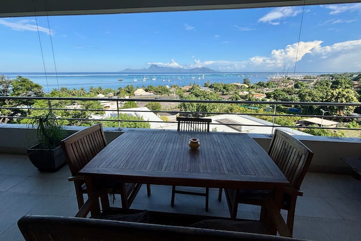 Tahiti- Ethnik F3 W/speed Internet - Pool - Ac - French Polynesia