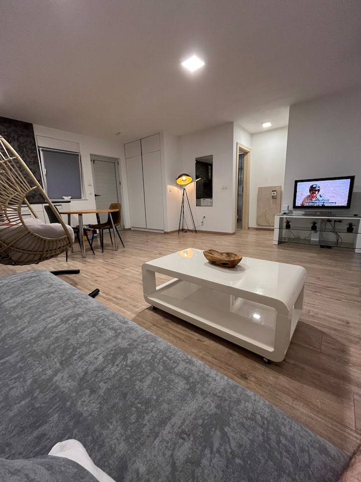 Apartment Ivan With Garden And Priv. Parking - Zadar