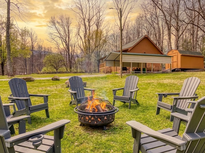 Smoky Mtn Cabin•hot Tub•game Room•sleeps 11 - Cosby, TN