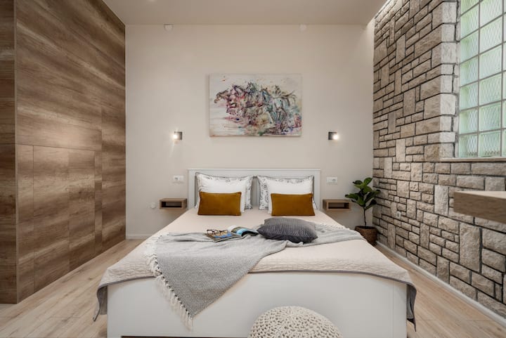 Luxe Studio Mr.m 2 Near Arena - Pula