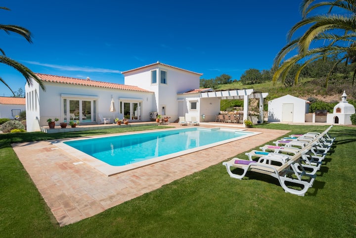 Serene Garden Villa | Pool | 15 Min Drive To Beach - Faro District
