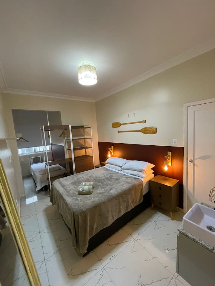 Apartamento A Uma Rua Da Praia De Copacabana. - Rio de Janeiro