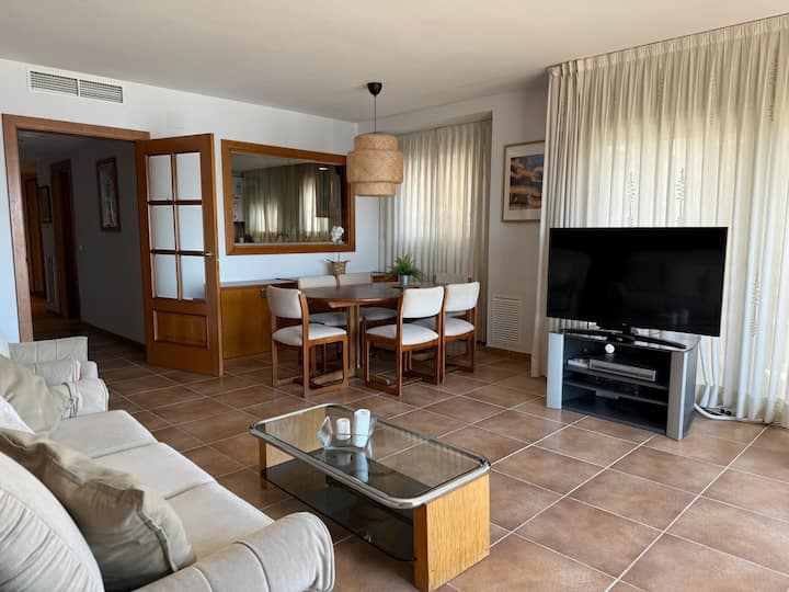 Lola's Apartment. Seafront View In Downtown Blanes - Blanes