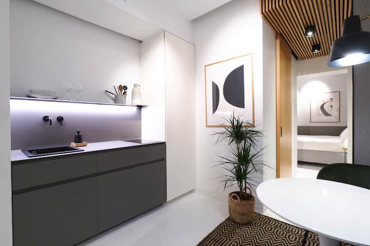 A Few Minutes' Walk From Duomo And Naviglio Canal - Milano