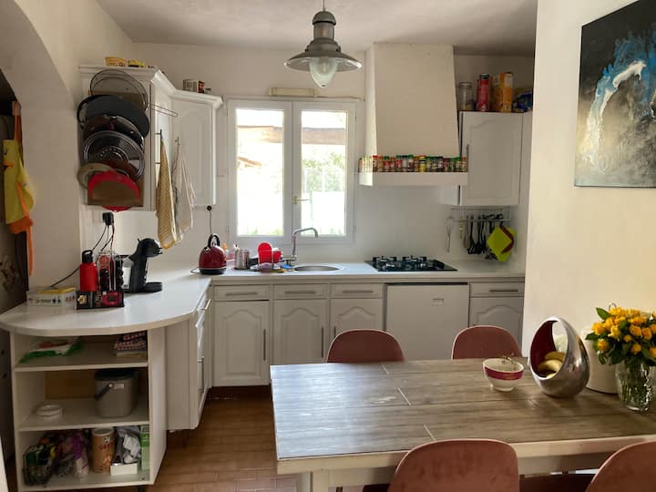 Ch Rose Pr 2 Chez 1 Artiste - Aix-en-Provence