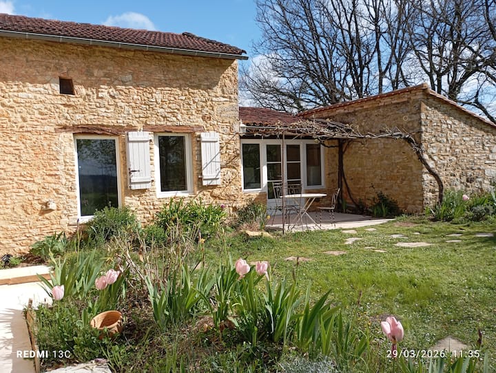 Gîte Sur Les Hauteurs De Saint-pompon - Dordogne