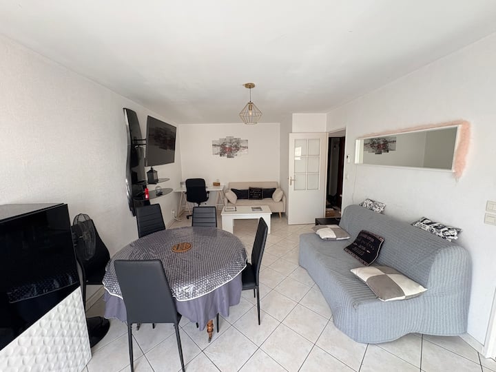 Appartement Avec Terrasse Et Jardinet Metz Queuleu - Metz