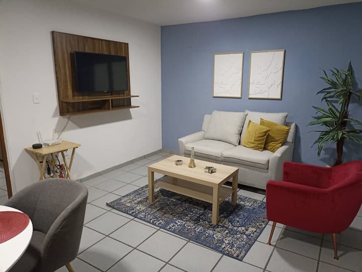 Acogedor Y Céntrico Depa En Primer Piso - León, México