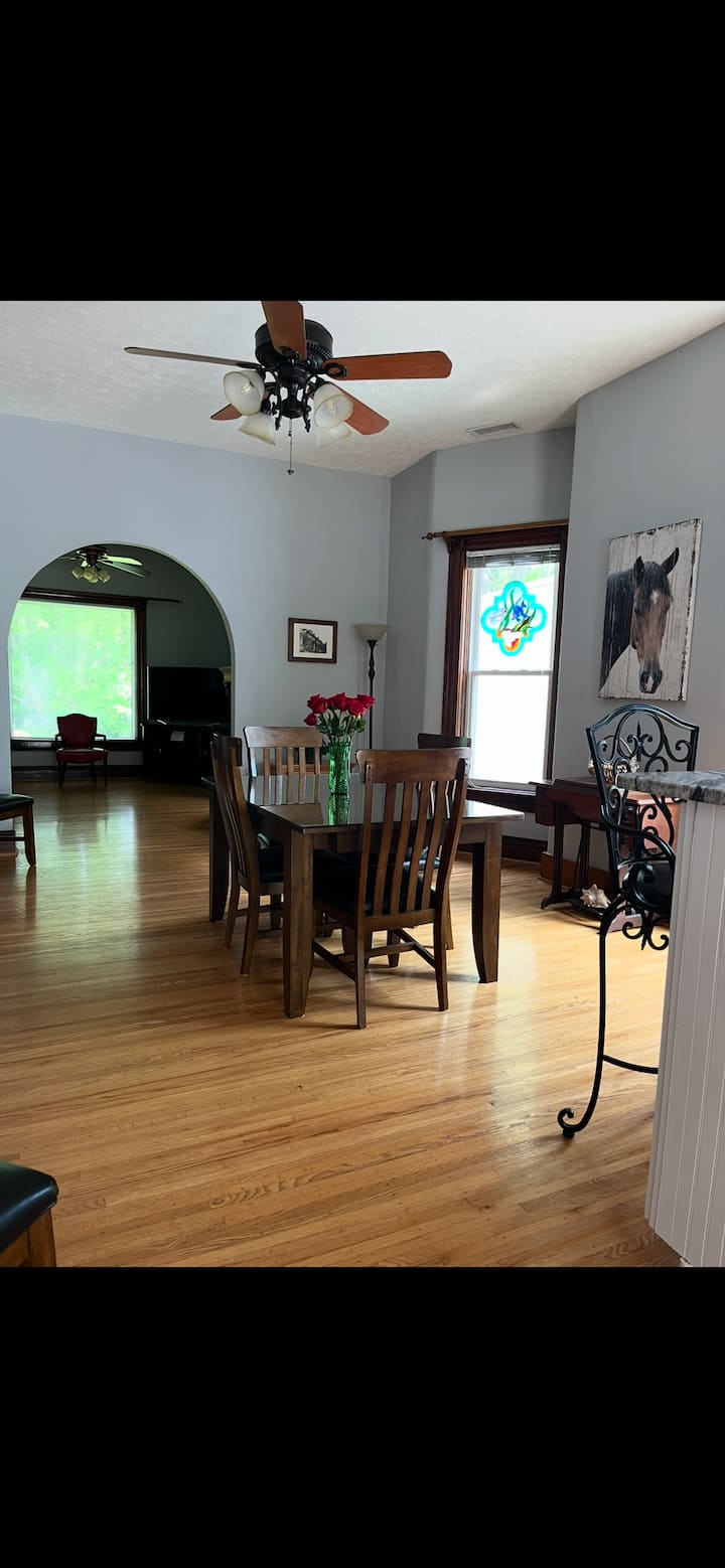 4 Bedrooms In The Highlands -Bardstown Road - Louisville, KY