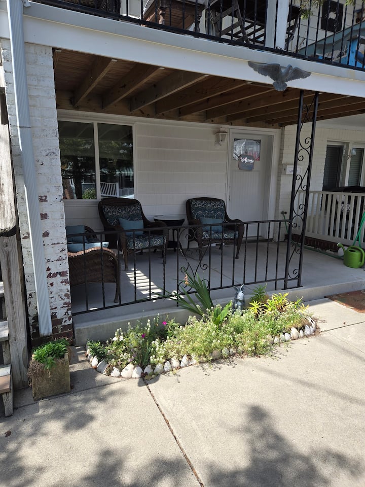 Newly Renovated Beach Block Cottage - Ocean City, NJ