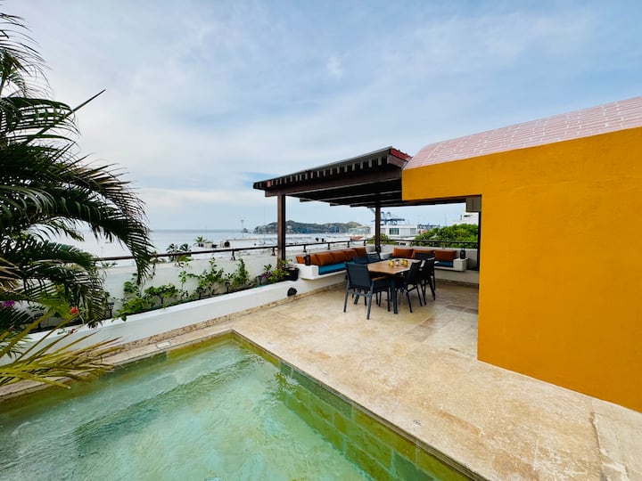 ¡Vista Al Mar Con Piscina Privada En El Centro! - Santa Marta, Colombia