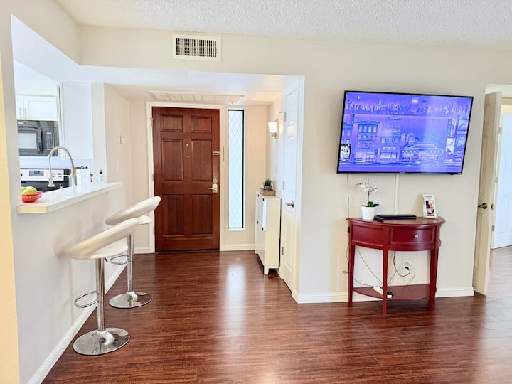 Lovely 1bed/1bath Condo In Scottsdale - Scottsdale, AZ