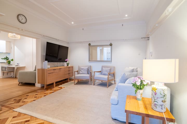 Bondi Beach Homely Clean Refurnished 4 Bedroom Apt - Bondi Beach