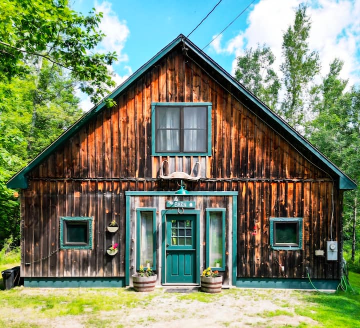The Barn On Washington Hill - New Hampshire (State)