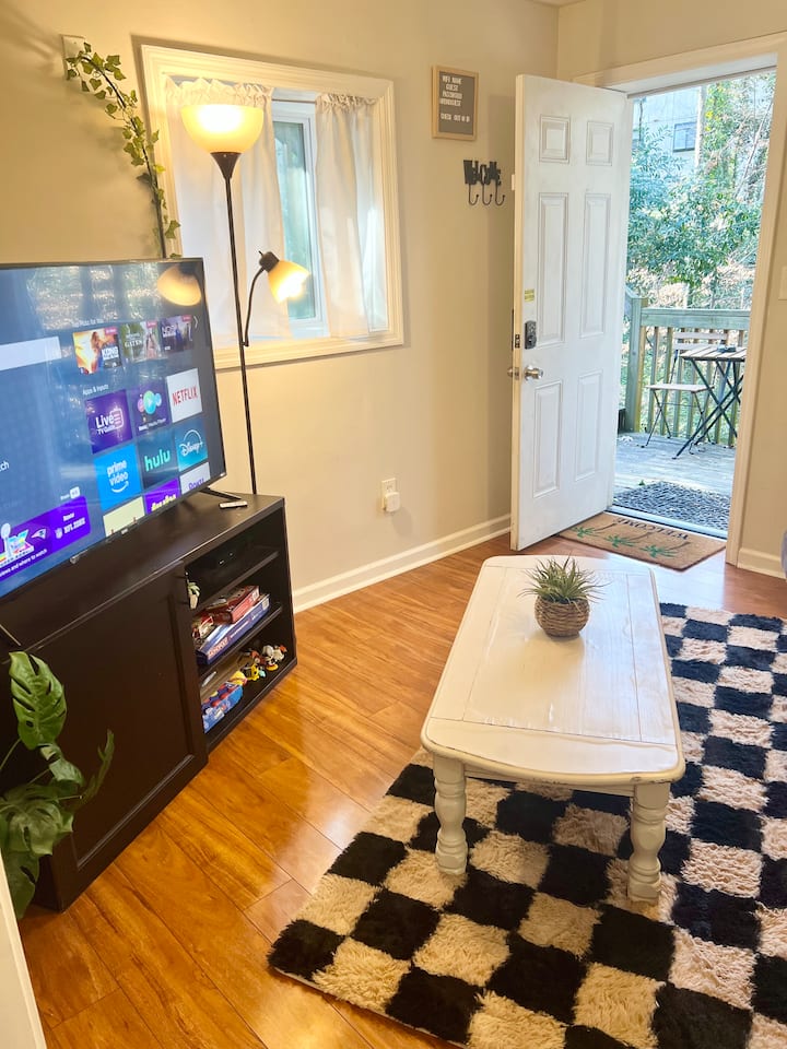 2br Apt 1.6 Mi From Truist Park & Cc Roxy - Marietta