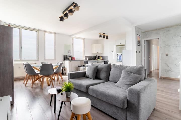 🏡Proche Vieux-lille - Lumineux - 16éme éTage🏡 - Lille