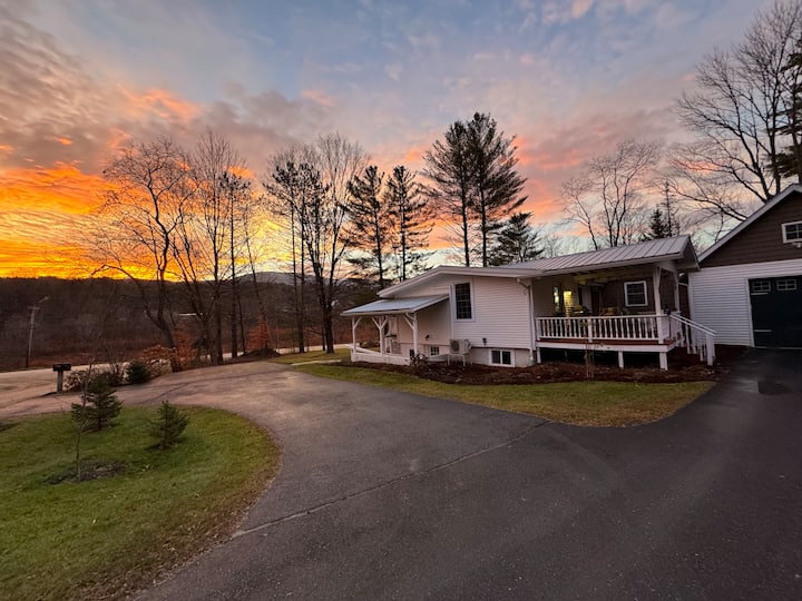 Trailhead 2 Bedroom Apartment - Stowe, VT