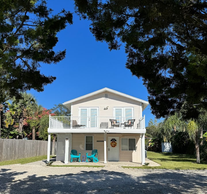"Coral Cottage" In St. Augustine Near The Beach - Florida