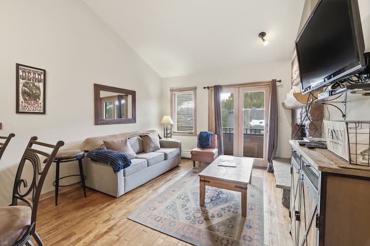 2 Min Walk To Gondola With Pool And Jacuzzi - Keystone, CO