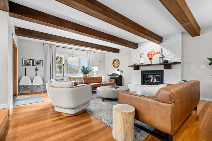 Willow Creek Weekend Rental - Iowa City, IA