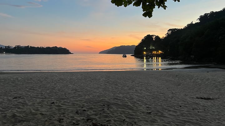 Excelente Residência,com Segurança, Perto Da Praia - Ubatuba