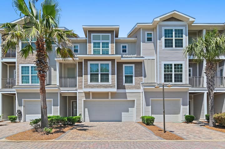 Heated Community Pool | Walk To Beach-acres Away - Destin Beach, Miramar Beach