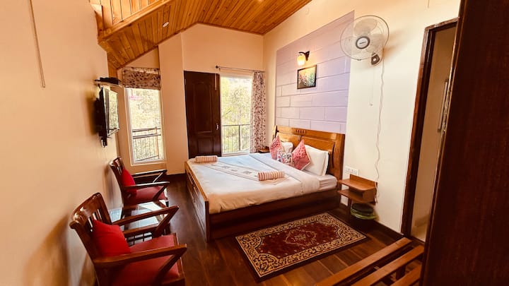 Cozy Superior Room With Balcony View - Dalhousie