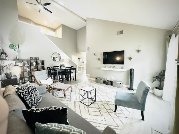 **Good Vibes Home With Sleep Number Bed - Oceano, CA