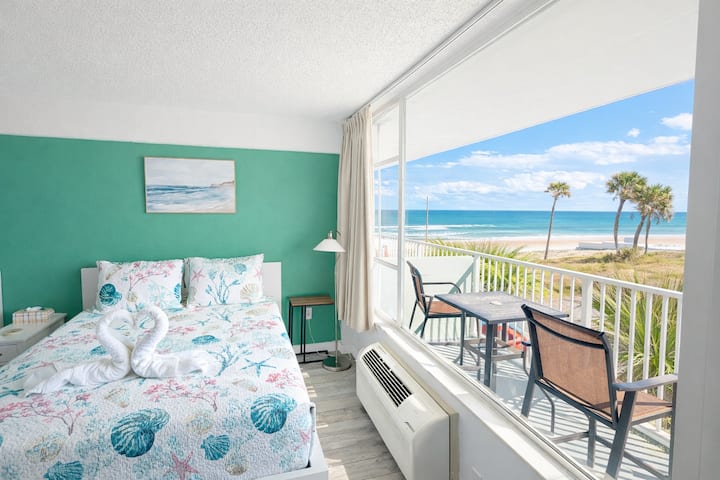 Relax & Recharge | Wake Up To The Waves |Oceanview - Daytona Beach, FL